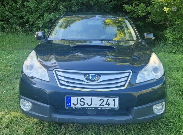 Melns Subaru Outback 2013 Viļņa, ar dzinēja tilpumu 2.00 L un nobraukumu 312 tūkst. km par 4500 €, foto 3 vietnē AUTOMOTO.COM.LV