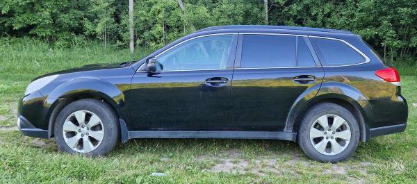 Melns Subaru Outback 2013 Viļņa, ar dzinēja tilpumu 2.00 L un nobraukumu 312 tūkst. km par 4500 €, foto 4 vietnē AUTOMOTO.COM.LV