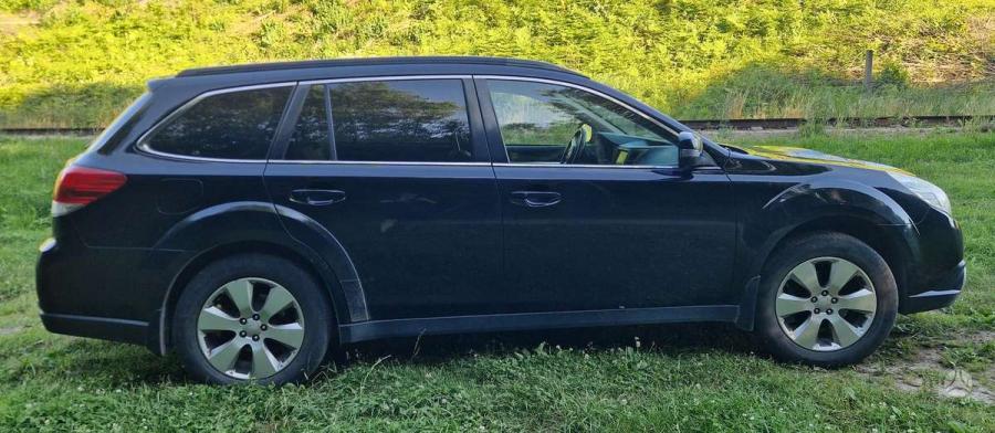 Melns Subaru Outback 2013 Viļņa, ar dzinēja tilpumu 2.00 L un nobraukumu 312 tūkst. km par 4500 €, foto 6 vietnē AUTOMOTO.COM.LV