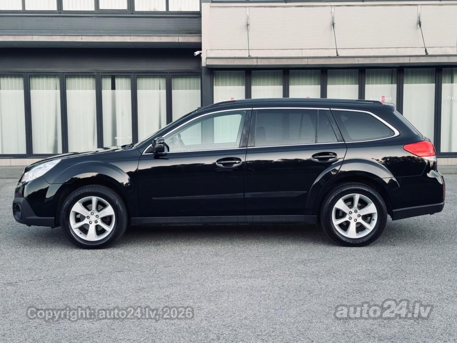 Melns Subaru Outback 2013 Tallina, ar dzinēja tilpumu 2.50 L un nobraukumu 200 tūkst. km par 6990 €, foto 3 vietnē AUTOMOTO.COM.LV