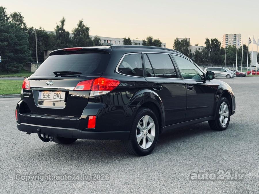 Melns Subaru Outback 2013 Tallina, ar dzinēja tilpumu 2.50 L un nobraukumu 200 tūkst. km par 6990 €, foto 5 vietnē AUTOMOTO.COM.LV