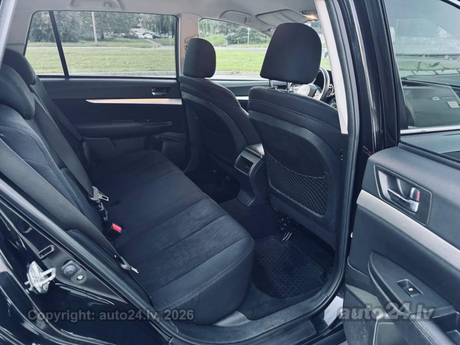 Melns Subaru Outback 2013 Tallina, ar dzinēja tilpumu 2.50 L un nobraukumu 200 tūkst. km par 6990 €, foto 13 vietnē AUTOMOTO.COM.LV
