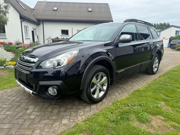 Black Subaru Outback 2013 in Kaunas, with an engine capacity of 3.60 L and mileage of 215 thousand km for 8900 €, photo 1 on AUTOMOTO.COM.LV