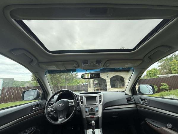 Black Subaru Outback 2013 in Kaunas, with an engine capacity of 3.60 L and mileage of 215 thousand km for 8900 €, photo 9 on AUTOMOTO.COM.LV