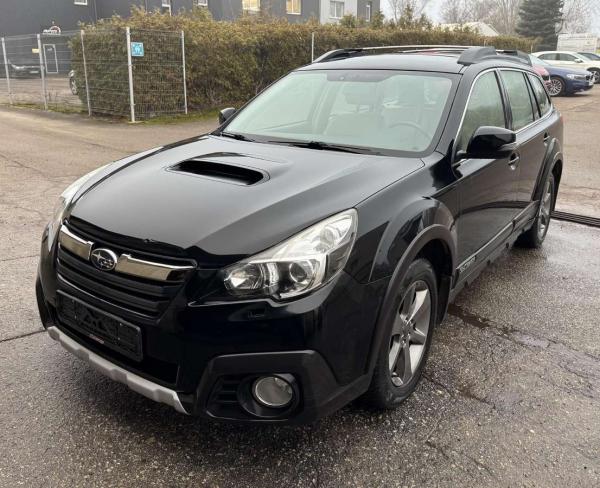 Black Subaru Outback 2014 in Panevezys, with an engine capacity of 2.00 L and mileage of 250 thousand km for 6200 €, photo 1 on AUTOMOTO.COM.LV