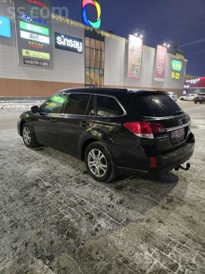 Black Subaru Outback 2014 in Riga, with an engine capacity of 2.00 L and mileage of 329 thousand km for 5350 €, photo 4 on AUTOMOTO.COM.LV