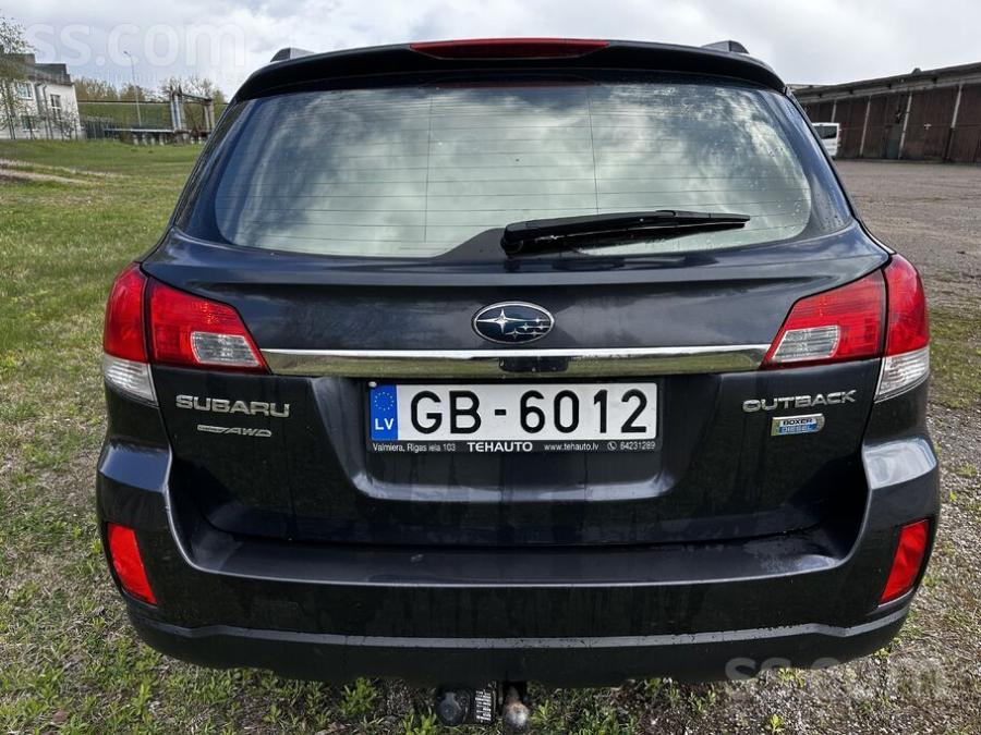 Black Subaru Outback 2014 in Daugavpils, with an engine capacity of 2.00 L and mileage of 329 thousand km for 3950 €, photo 8 on AUTOMOTO.COM.LV