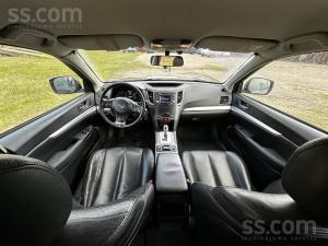 Black Subaru Outback 2014 in Daugavpils, with an engine capacity of 2.00 L and mileage of 329 thousand km for 3950 €, photo 18 on AUTOMOTO.COM.LV