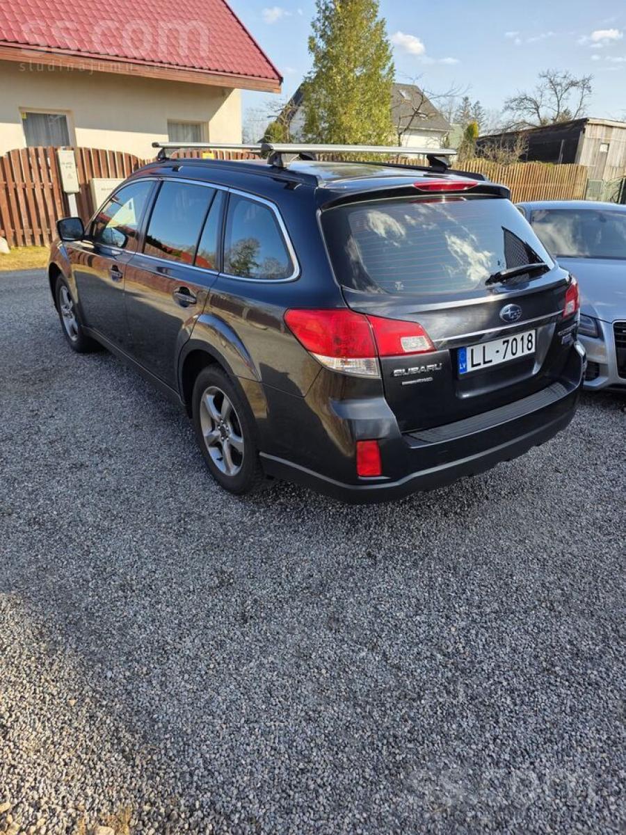 Melns Subaru Outback 2014 Rīga, ar dzinēja tilpumu 2.00 L un nobraukumu 165 tūkst. km par 6700 €, foto 3 vietnē AUTOMOTO.COM.LV