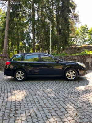 Melns Subaru Outback 2014 Tallina, ar dzinēja tilpumu 2.50 L un nobraukumu 220 tūkst. km par 7900 €, foto 4 vietnē AUTOMOTO.COM.LV