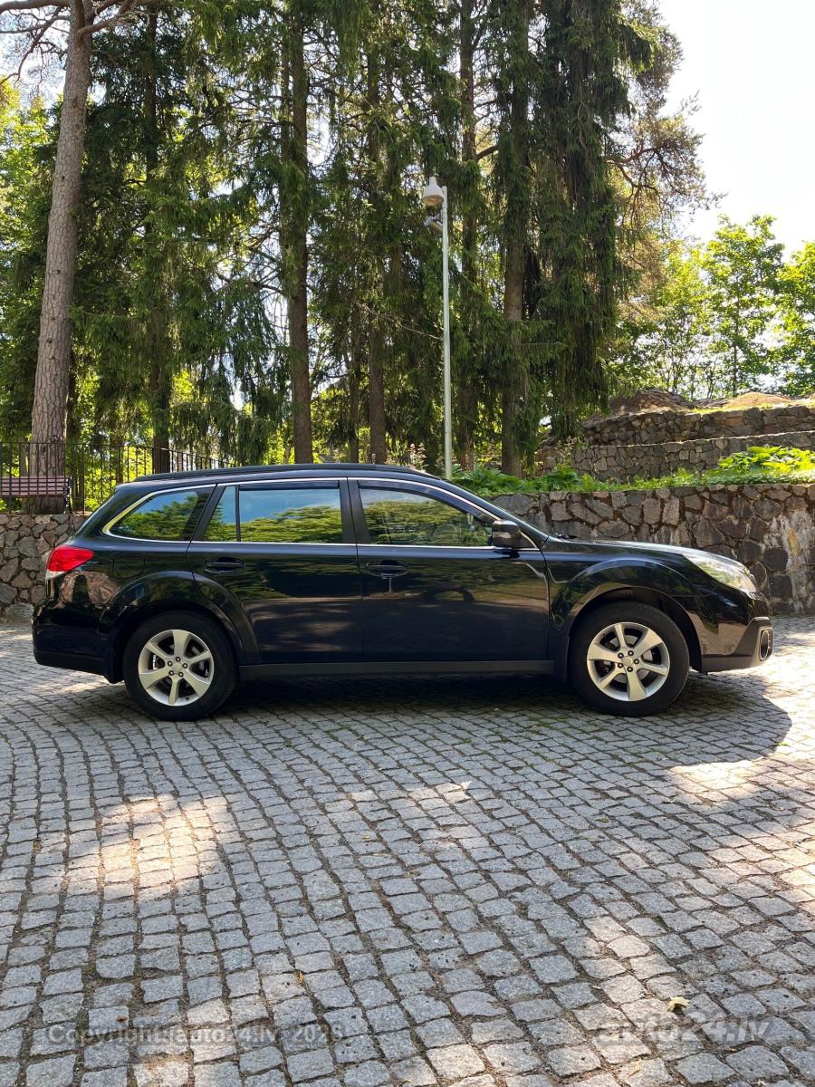 Melns Subaru Outback 2014 Tallina, ar dzinēja tilpumu 2.50 L un nobraukumu 220 tūkst. km par 7900 €, foto 4 vietnē AUTOMOTO.COM.LV