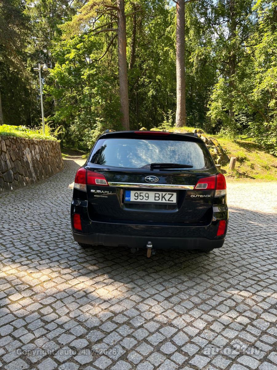 Melns Subaru Outback 2014 Tallina, ar dzinēja tilpumu 2.50 L un nobraukumu 220 tūkst. km par 7900 €, foto 7 vietnē AUTOMOTO.COM.LV