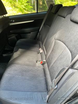 Melns Subaru Outback 2014 Tallina, ar dzinēja tilpumu 2.50 L un nobraukumu 220 tūkst. km par 7900 €, foto 19 vietnē AUTOMOTO.COM.LV