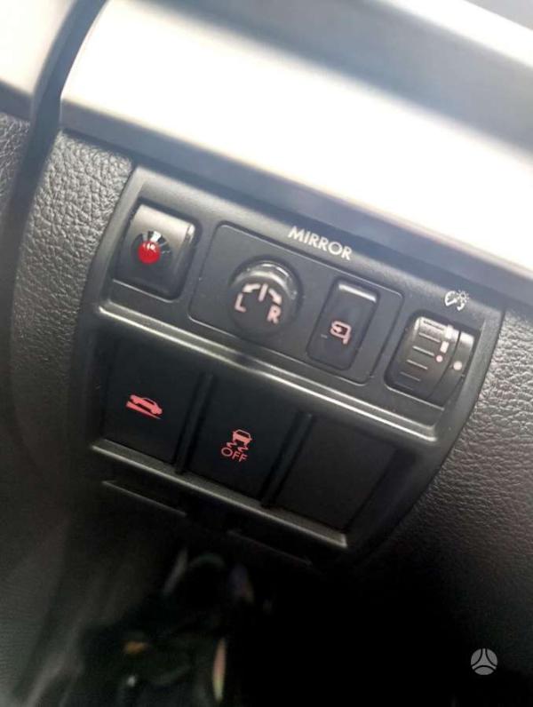 Black Subaru Outback 2014 in Vilnius, with an engine capacity of 2.00 L and mileage of 250 thousand km for 3900 €, photo 9 on AUTOMOTO.COM.LV