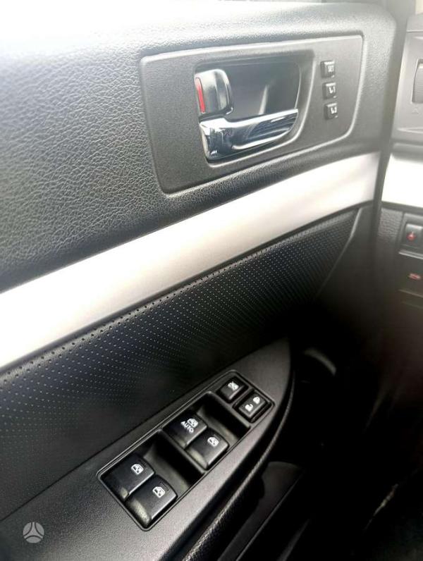 Black Subaru Outback 2014 in Vilnius, with an engine capacity of 2.00 L and mileage of 250 thousand km for 3900 €, photo 10 on AUTOMOTO.COM.LV