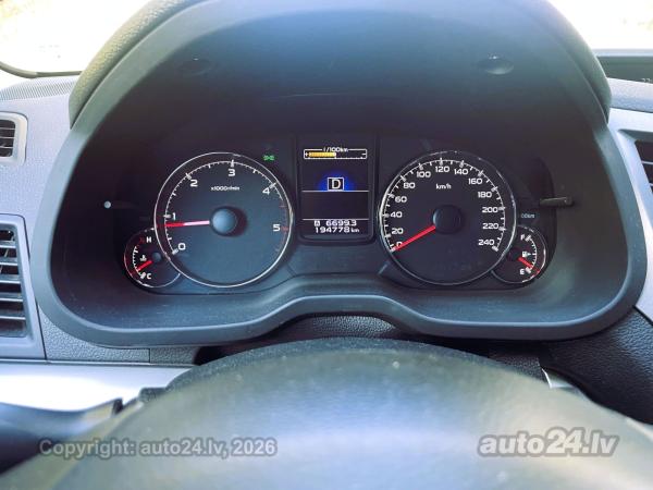 Melns Subaru Outback 2014 Narva, ar dzinēja tilpumu 2.00 L un nobraukumu 195 tūkst. km par 5500 €, foto 8 vietnē AUTOMOTO.COM.LV