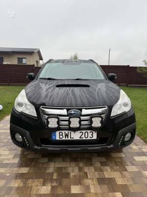 Melns Subaru Outback 2014 Viļņa, ar dzinēja tilpumu 2.00 L un nobraukumu 293 tūkst. km par 5500 €, foto  vietnē AUTOMOTO.COM.LV