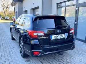 Black Subaru Outback 2015 in Riga, with an engine capacity of 2.50 L and mileage of 267 thousand km for 11900 €, photo 5 on AUTOMOTO.COM.LV