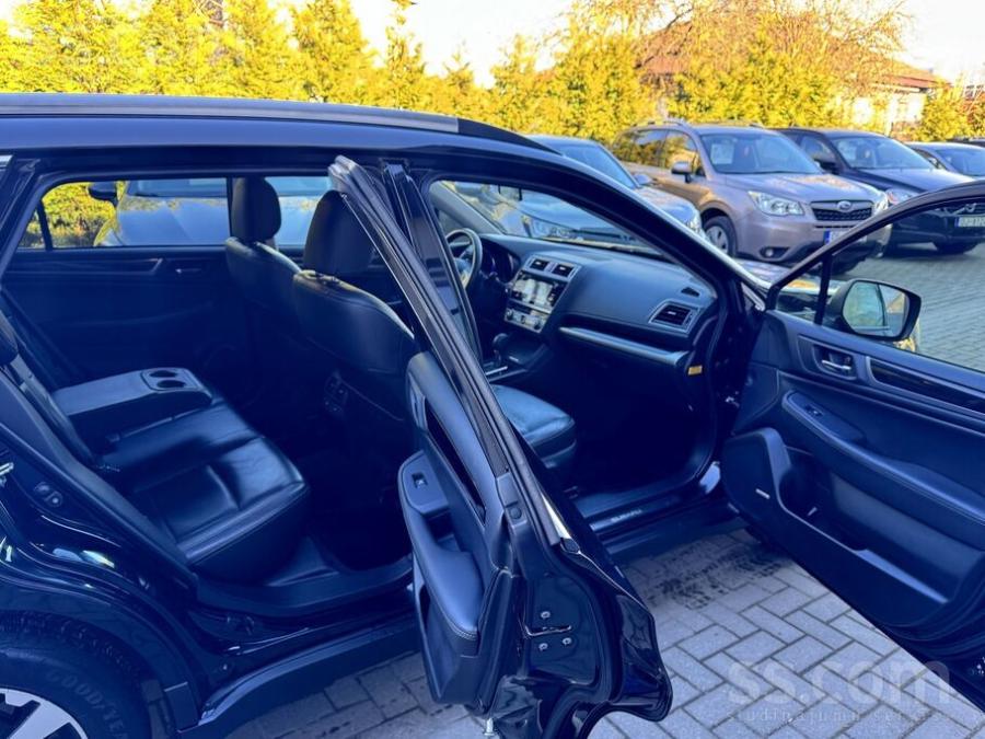 Black Subaru Outback 2015 in Riga, with an engine capacity of 2.50 L and mileage of 267 thousand km for 11900 €, photo 11 on AUTOMOTO.COM.LV