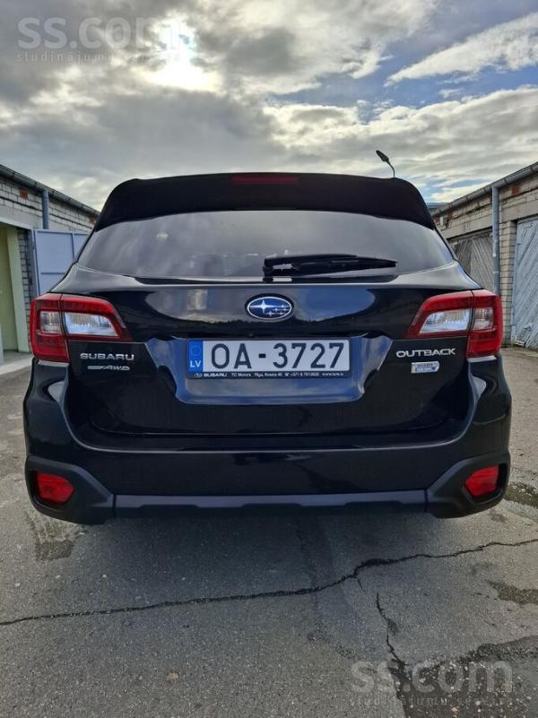 Melns Subaru Outback 2015 Rīga, ar dzinēja tilpumu 2.00 L un nobraukumu 189 tūkst. km par 12800 €, foto 3 vietnē AUTOMOTO.COM.LV
