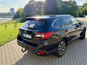 Black Subaru Outback 2015 in Vilnius, with an engine capacity of 2.50 L and mileage of 313 thousand km for 12900 €, photo 3 on AUTOMOTO.COM.LV