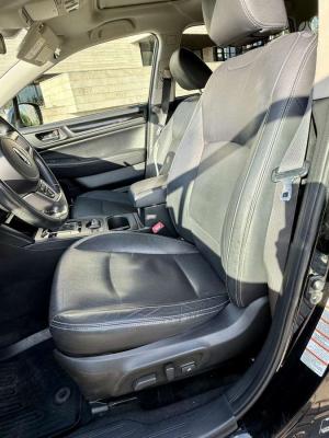 Black Subaru Outback 2015 in Vilnius, with an engine capacity of 2.50 L and mileage of 313 thousand km for 12900 €, photo 10 on AUTOMOTO.COM.LV