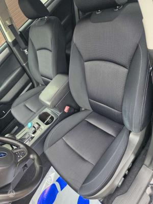 Black Subaru Outback 2015 in Utena, with an engine capacity of 2.00 L and mileage of 208 thousand km for 8950 €, photo 15 on AUTOMOTO.COM.LV