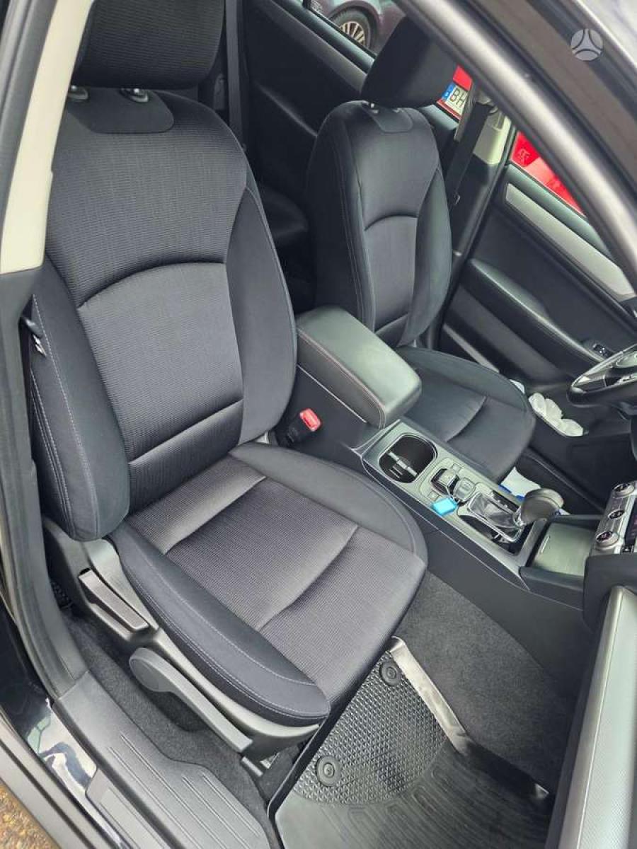 Black Subaru Outback 2015 in Utena, with an engine capacity of 2.00 L and mileage of 208 thousand km for 8950 €, photo 19 on AUTOMOTO.COM.LV