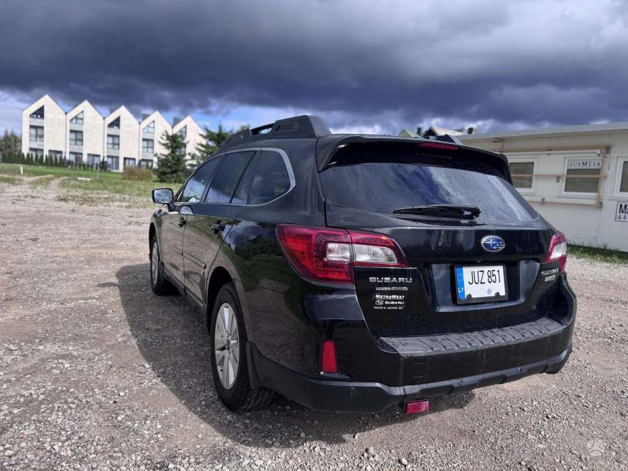 Black Subaru Outback 2015 in Vilnius, with an engine capacity of 2.50 L and mileage of 275 thousand km for 8300 €, photo 7 on AUTOMOTO.COM.LV
