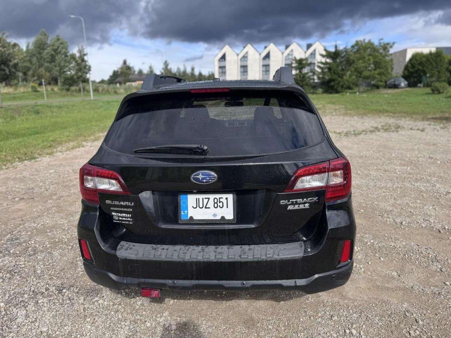 Black Subaru Outback 2015 in Vilnius, with an engine capacity of 2.50 L and mileage of 275 thousand km for 8300 €, photo 8 on AUTOMOTO.COM.LV