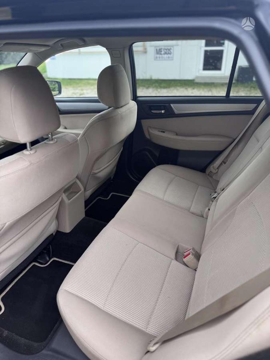 Black Subaru Outback 2015 in Vilnius, with an engine capacity of 2.50 L and mileage of 275 thousand km for 8300 €, photo 12 on AUTOMOTO.COM.LV