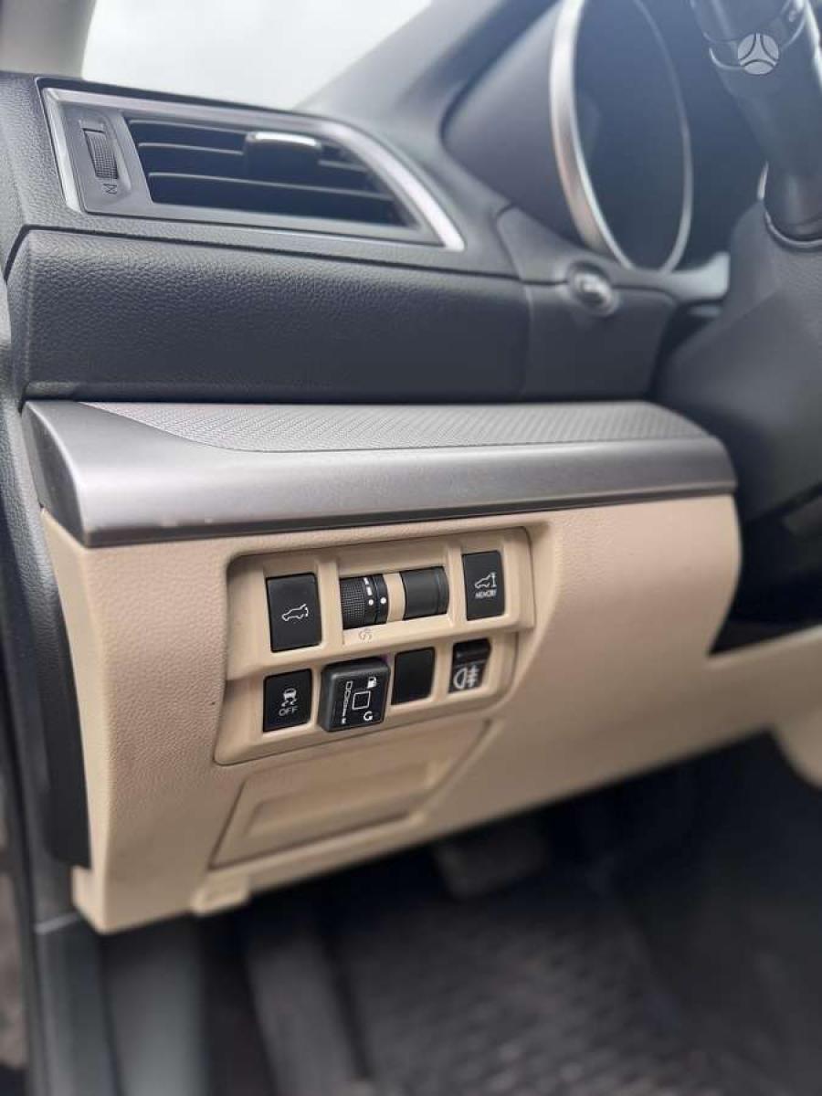 Black Subaru Outback 2015 in Vilnius, with an engine capacity of 2.50 L and mileage of 275 thousand km for 8300 €, photo 14 on AUTOMOTO.COM.LV
