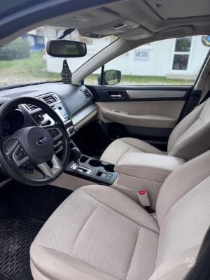 Black Subaru Outback 2015 in Vilnius, with an engine capacity of 2.50 L and mileage of 275 thousand km for 8300 €, photo 15 on AUTOMOTO.COM.LV