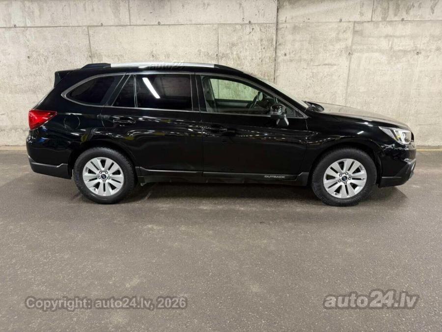 Black Subaru Outback 2016 in Tallinn, with an engine capacity of 2.00 L and mileage of 110 thousand km for 10995 €, photo 22 on AUTOMOTO.COM.LV