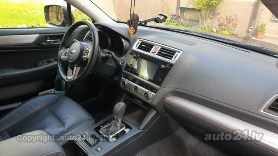 Black Subaru Outback 2016 in Tallinn, with an engine capacity of 2.50 L and mileage of 270 thousand km for 9999 €, photo 1 on AUTOMOTO.COM.LV