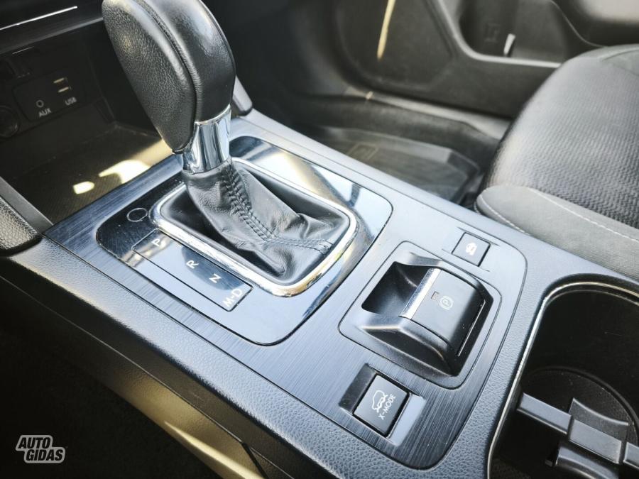 Black Subaru Outback 2016 in Kaunas, with an engine capacity of 2.00 L and mileage of 320 thousand km for 5500 €, photo 10 on AUTOMOTO.COM.LV