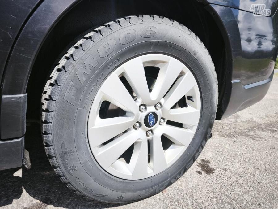 Black Subaru Outback 2016 in Kaunas, with an engine capacity of 2.00 L and mileage of 320 thousand km for 5500 €, photo 21 on AUTOMOTO.COM.LV