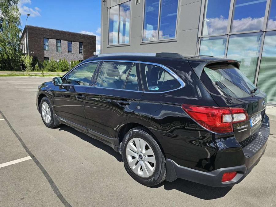Black Subaru Outback 2016 in Vilnius, with an engine capacity of 2.00 L and mileage of 170 thousand km for 13300 €, photo 10 on AUTOMOTO.COM.LV