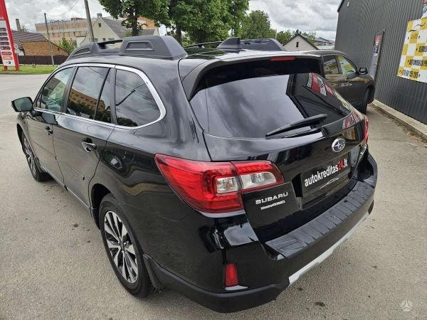 Black Subaru Outback 2016 in Siauliai, with an engine capacity of 2.50 L and mileage of 177 thousand km for 13950 €, photo 4 on AUTOMOTO.COM.LV