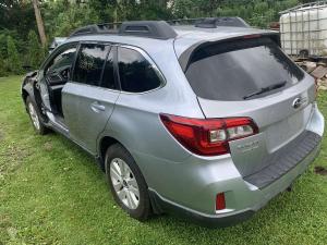 Black Subaru Outback 2016 in Kaisiadorys, with an engine capacity of 2.50 L and mileage of 300 thousand km for 4500 €, photo 8 on AUTOMOTO.COM.LV
