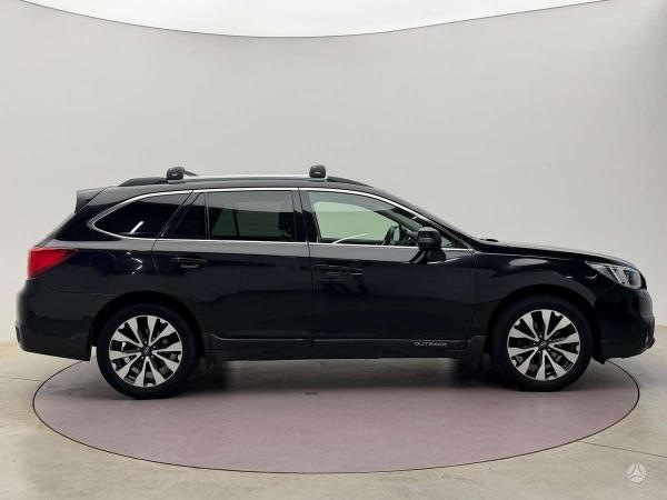Black Subaru Outback 2016 in Panevezys, with an engine capacity of 2.00 L and mileage of 251 thousand km for 8990 €, photo 5 on AUTOMOTO.COM.LV