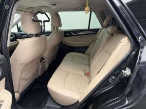 Black Subaru Outback 2016 in Panevezys, with an engine capacity of 2.00 L and mileage of 251 thousand km for 8990 €, photo 13 on AUTOMOTO.COM.LV