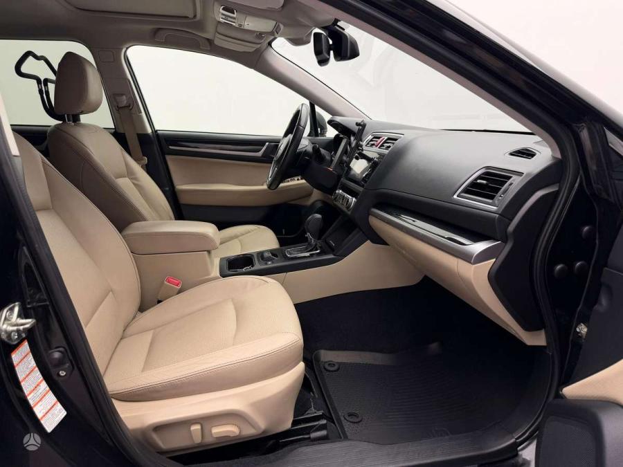 Black Subaru Outback 2016 in Panevezys, with an engine capacity of 2.00 L and mileage of 251 thousand km for 8990 €, photo 18 on AUTOMOTO.COM.LV