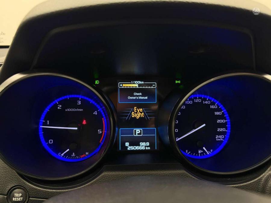 Black Subaru Outback 2016 in Panevezys, with an engine capacity of 2.00 L and mileage of 251 thousand km for 8990 €, photo 23 on AUTOMOTO.COM.LV