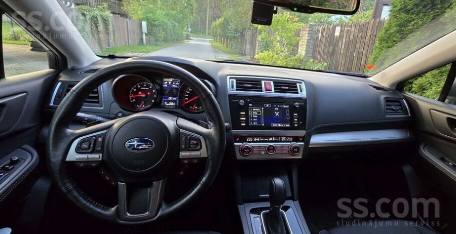 Black Subaru Outback 2017 in Riga, with an engine capacity of 2.50 L and mileage of 88 thousand km for 15500 €, photo 4 on AUTOMOTO.COM.LV