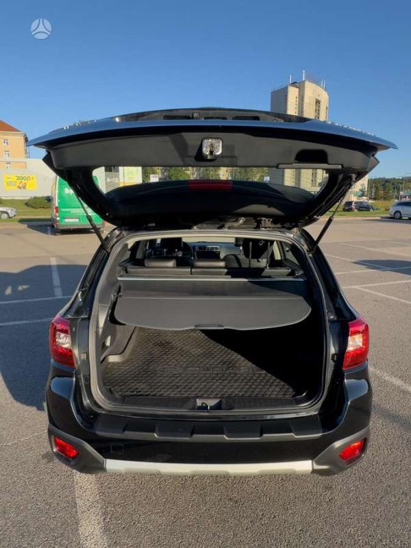 Black Subaru Outback 2017 in Vilnius, with an engine capacity of 2.50 L and mileage of 102 thousand km for 16000 €, photo 6 on AUTOMOTO.COM.LV
