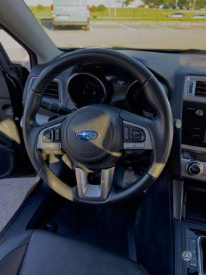 Black Subaru Outback 2017 in Vilnius, with an engine capacity of 2.50 L and mileage of 102 thousand km for 16000 €, photo 10 on AUTOMOTO.COM.LV