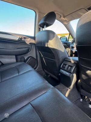 Black Subaru Outback 2017 in Vilnius, with an engine capacity of 2.50 L and mileage of 102 thousand km for 16000 €, photo 12 on AUTOMOTO.COM.LV