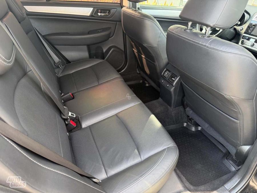 Black Subaru Outback 2017 in Vilnius, with an engine capacity of 2.50 L and mileage of 239 thousand km for 11900 €, photo 12 on AUTOMOTO.COM.LV