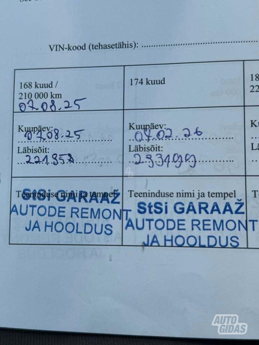 Black Subaru Outback 2017 in Vilnius, with an engine capacity of 2.50 L and mileage of 239 thousand km for 11900 €, photo 30 on AUTOMOTO.COM.LV